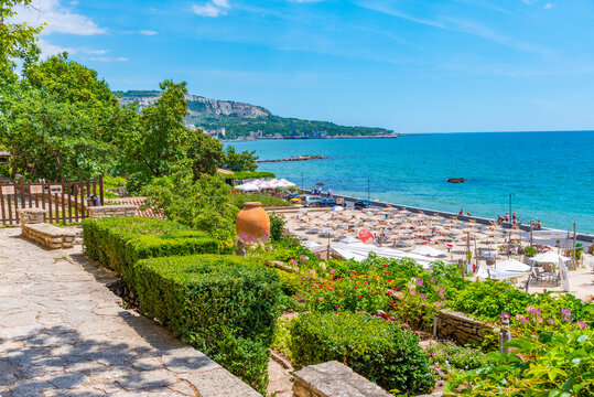 รูปภาพBalchik – เลือกดูภาพถ่ายสต็อก เวกเตอร์ และวิดีโอ2,390 | Adobe Stock