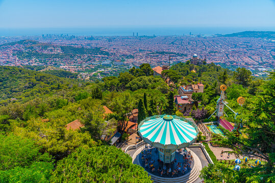 Tibidabo Bilder – Durchsuchen 5,174 Archivfotos, Vektorgrafiken und ...