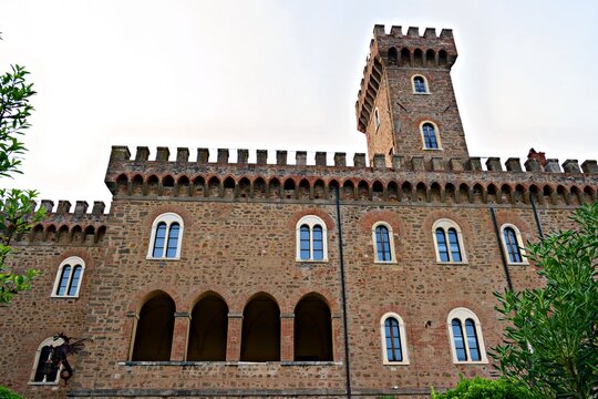 Neo-Medieval Images – Browse 49 Stock Photos, Vectors, and Video ...