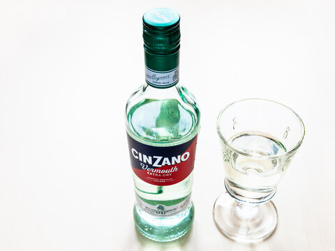 รูปภาพCinzano – เลือกดูภาพถ่ายสต็อก เวกเตอร์ และวิดีโอ385 | Adobe Stock