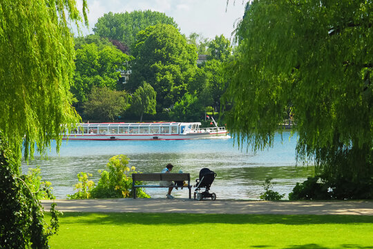 Alsterpark Images – Browse 161 Stock Photos, Vectors, and Video | Adobe ...