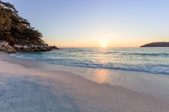 "Marble Beach" Images – Browse 652 Stock Photos, Vectors, and Video ...