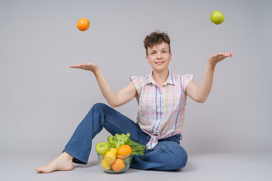 Jugglery Bilder – Durchsuchen 471 Archivfotos, Vektorgrafiken und ...