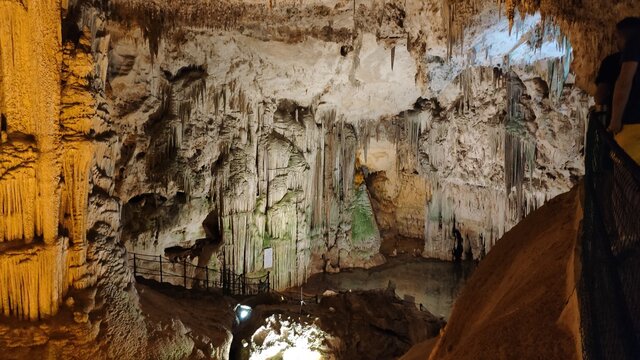 Imagens de Stalagmit – Explore Fotografias do Stock, Vetores e Vídeos ...