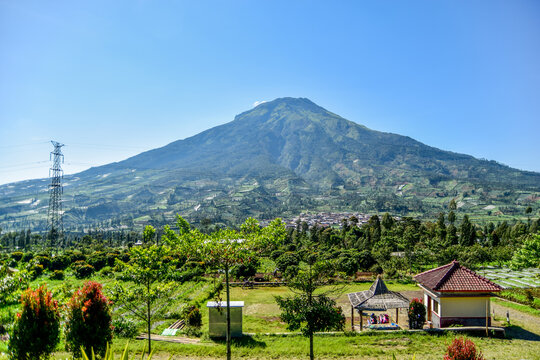 「Sumbing」の画像 - 1,487 件の Stock 写真、ベクターおよびビデオ | Adobe Stock