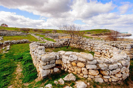 รูปภาพChersonesus – เลือกดูภาพถ่ายสต็อก เวกเตอร์ และวิดีโอ1,480 | Adobe ...