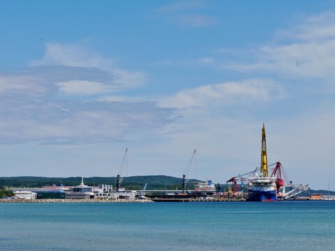 รูปภาพNeu-Mukran – เลือกดูภาพถ่ายสต็อก เวกเตอร์ และวิดีโอ19 | Adobe Stock