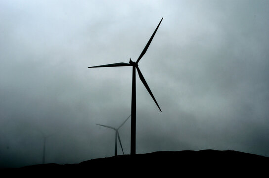 Dark.windmill bilder – Bläddra bland 5,196 stockfoton, vektorer och ...