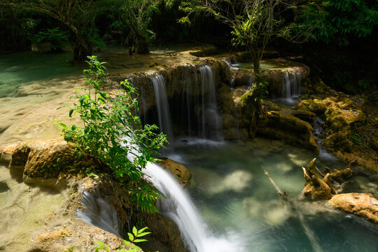 "En Aval" Bilder – Durchsuchen 114 Archivfotos, Vektorgrafiken und ...