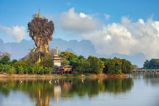 รูปภาพKayin – เลือกดูภาพถ่ายสต็อก เวกเตอร์ และวิดีโอ666 | Adobe Stock