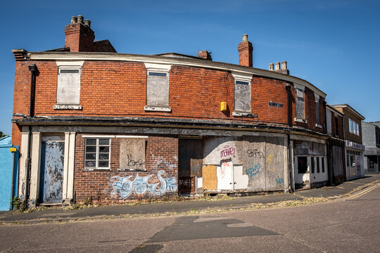 รูปภาพCrewe – เลือกดูภาพถ่ายสต็อก เวกเตอร์ และวิดีโอ129,041 | Adobe Stock