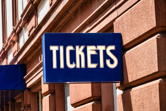 Ticketverkauf 影像 – 瀏覽 67 個素材庫相片、向量圖和影片 | Adobe Stock