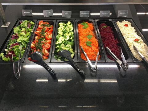 Salatbuffet bilder – Bläddra bland 371 stockfoton, vektorer och videor ...