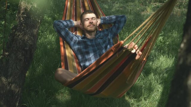 Hammock Man Images – Browse 22,985 Stock Photos, Vectors, and Video ...