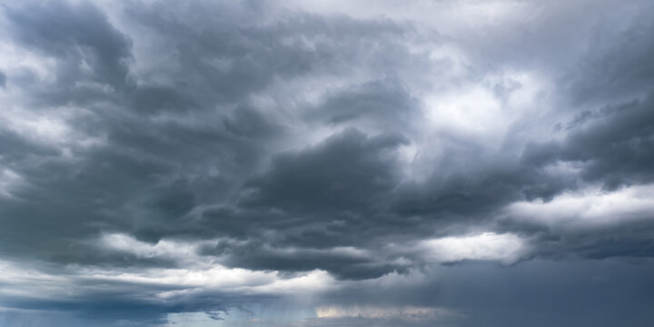 Regenfront Bilder – Durchsuchen 24,228 Archivfotos, Vektorgrafiken und ...