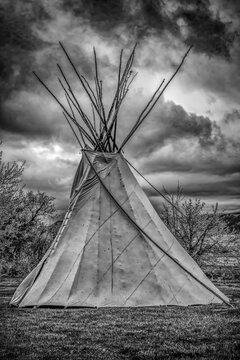 Tee-Pee Images – Browse 785 Stock Photos, Vectors, and Video | Adobe Stock