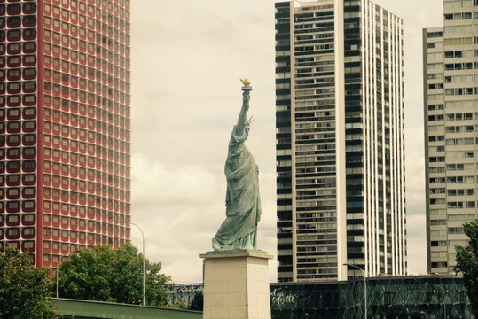 Libertée - Images et vidéos libres de droits | Adobe Stock