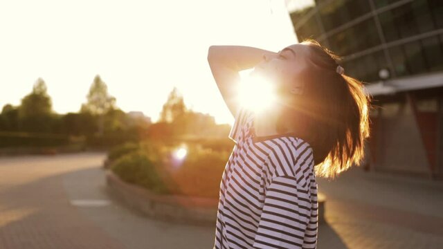 Millennial Images – Browse 1,126,066 Stock Photos, Vectors, and Video ...