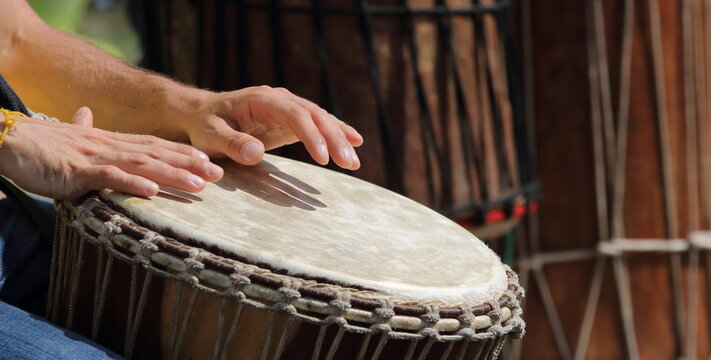 Yembe Bilder – Durchsuchen 9,285 Archivfotos, Vektorgrafiken und Videos ...