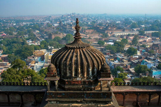 รูปภาพDatia – เลือกดูภาพถ่ายสต็อก เวกเตอร์ และวิดีโอ134 | Adobe Stock