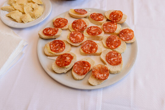 Modal Bilder – Durchsuchen 6,248 Archivfotos, Vektorgrafiken und Videos ...