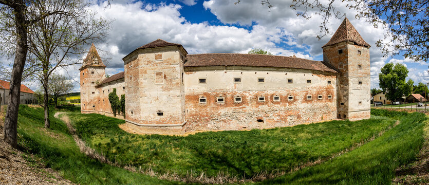 รูปภาพ"Lower Austria" – เลือกดูภาพถ่ายสต็อก เวกเตอร์ และวิดีโอ9,331 ...