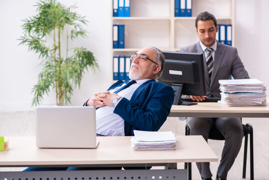 รูปภาพIdle – เลือกดูภาพถ่ายสต็อก เวกเตอร์ และวิดีโอ25,121 | Adobe Stock