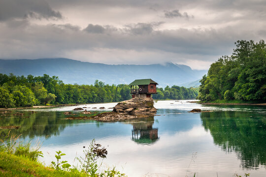 Basta bilder – Bläddra bland 802 stockfoton, vektorer och videor ...