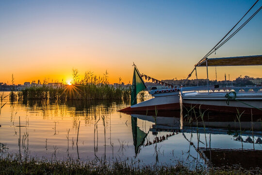 Feluke Bilder – Durchsuchen 3,514 Archivfotos, Vektorgrafiken und ...