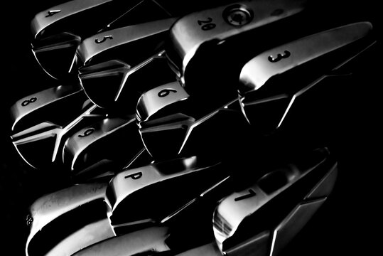 Choosing Golf Club Images – HD & 4K Photos Free to Download | PikWizard