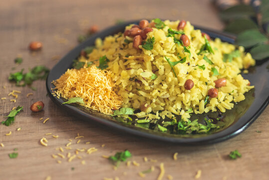 Poha Images – Browse 2,772 Stock Photos, Vectors, and Video | Adobe Stock