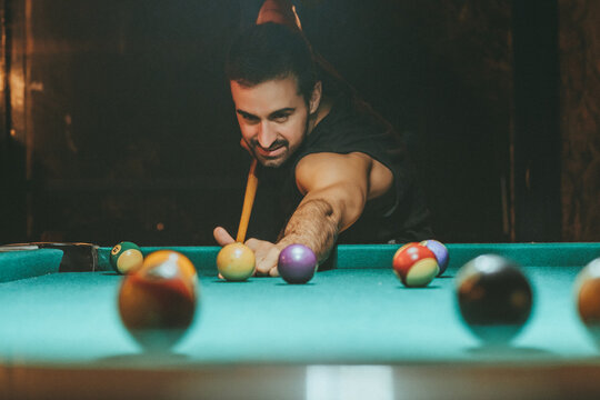 8 Ball Pool Game Images – Browse 19,306 Stock Photos, Vectors, and ...