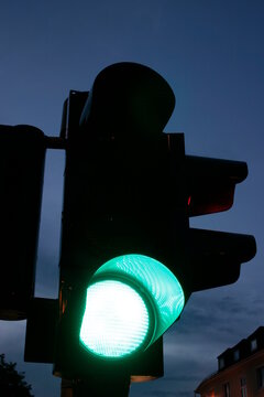 รูปภาพAmpelanlage – เลือกดูภาพถ่ายสต็อก เวกเตอร์ และวิดีโอ584 | Adobe Stock