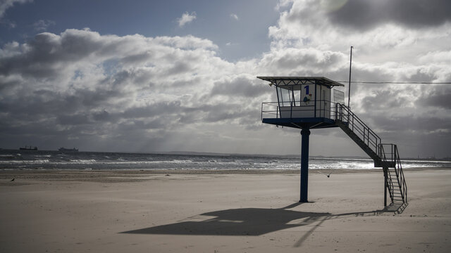 Shut-Down Images – Browse 59 Stock Photos, Vectors, and Video | Adobe Stock