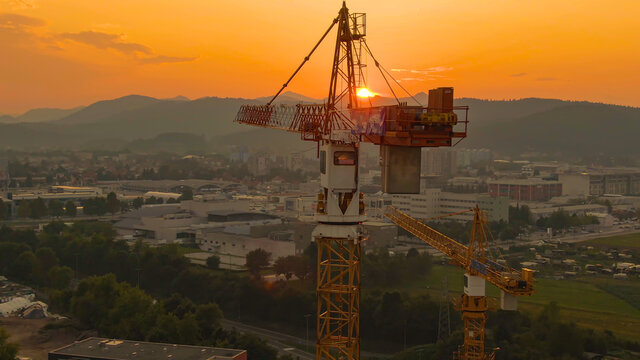 Towering Images – Browse 6,410,217 Stock Photos, Vectors, and Video ...