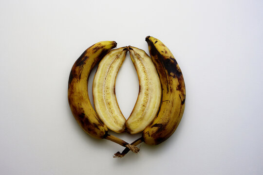 Four Bananas
