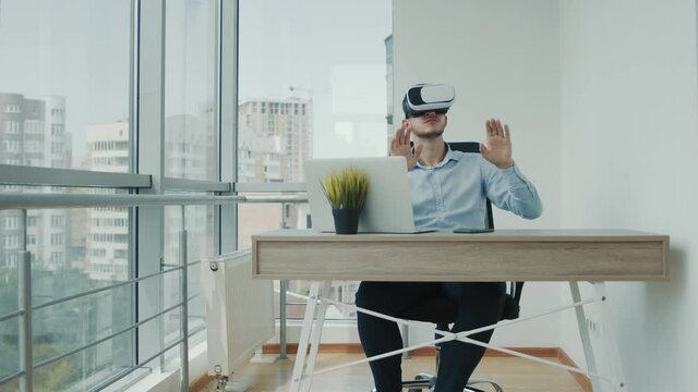 360 Vr Office Images – Browse 3,466 Stock Photos, Vectors, and Video ...