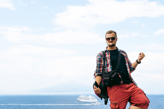 Happynes Imagens – Procure 720 fotos, vetores e vídeos | Adobe Stock