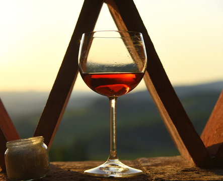 Rotwein bilder – Bläddra bland 23,288 stockfoton, vektorer och videor ...