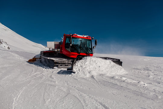 「Ratrak」の写真素材 | 1,046件の無料イラスト画像 | Adobe Stock