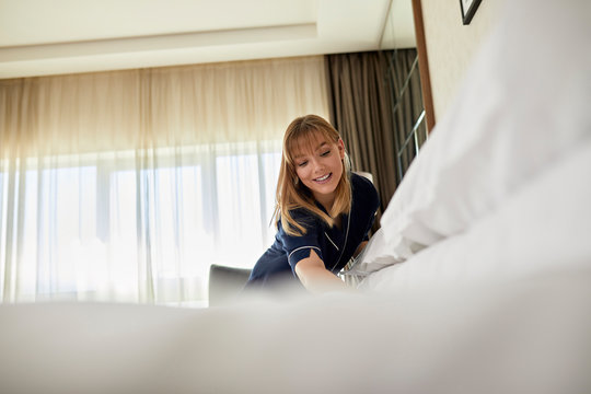 Housekeeping - Images et vidéos libres de droits | Adobe Stock