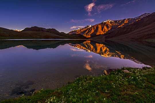 Chandratal Bilder – Durchsuchen 962 Archivfotos, Vektorgrafiken und ...