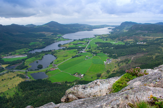 รูปภาพPulpit-Rock – เลือกดูภาพถ่ายสต็อก เวกเตอร์ และวิดีโอ1,197 | Adobe ...