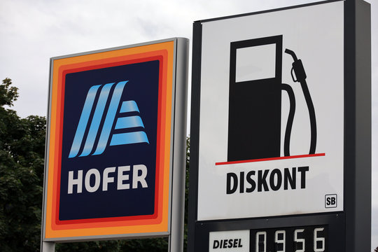 Hofer Bilder – Durchsuchen 338 Archivfotos, Vektorgrafiken und Videos ...