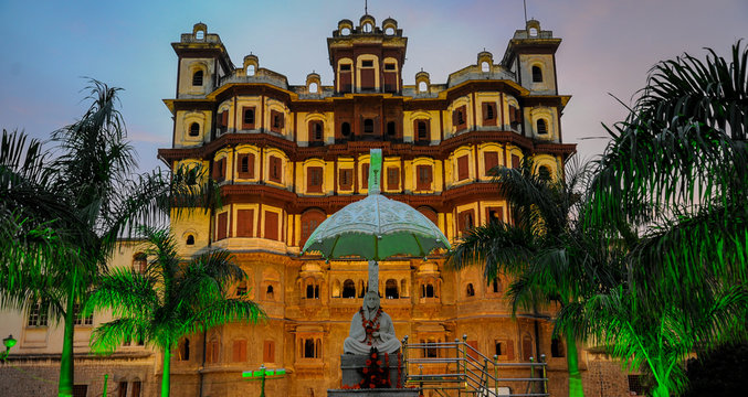 Rajwada Billeder – Gennemse 157 stockfotos, vektorer og videoer | Adobe ...