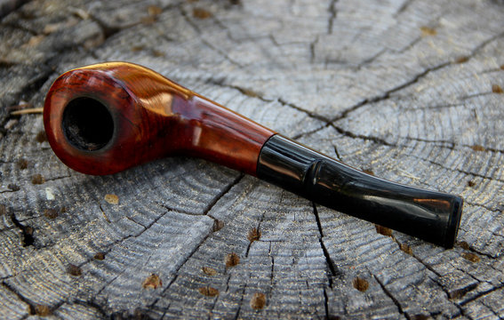 Crackpfeife-Bilder: Stock-Fotos & -Videos. | Adobe Stock