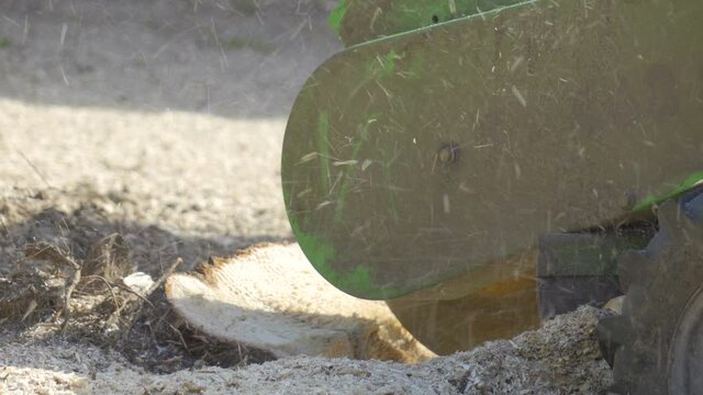 "Stump Grinder" Bilder – Durchsuchen 286 Archivfotos, Vektorgrafiken ...