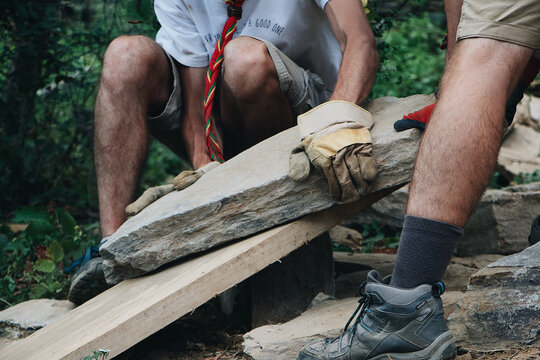 Man Carrying Heavy Rock Images – Browse 868 Stock Photos, Vectors, and ...