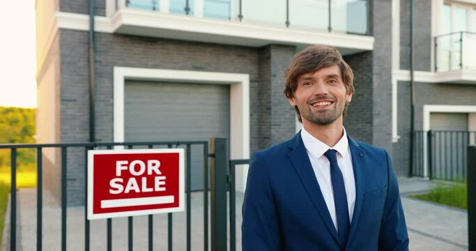 รูปภาพReal-Estate – เลือกดูภาพถ่ายสต็อก เวกเตอร์ และวิดีโอ48,192 ...