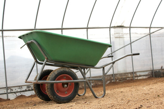 「Handbarrow」の画像 - 519 件の Stock 写真、ベクターおよびビデオ | Adobe Stock